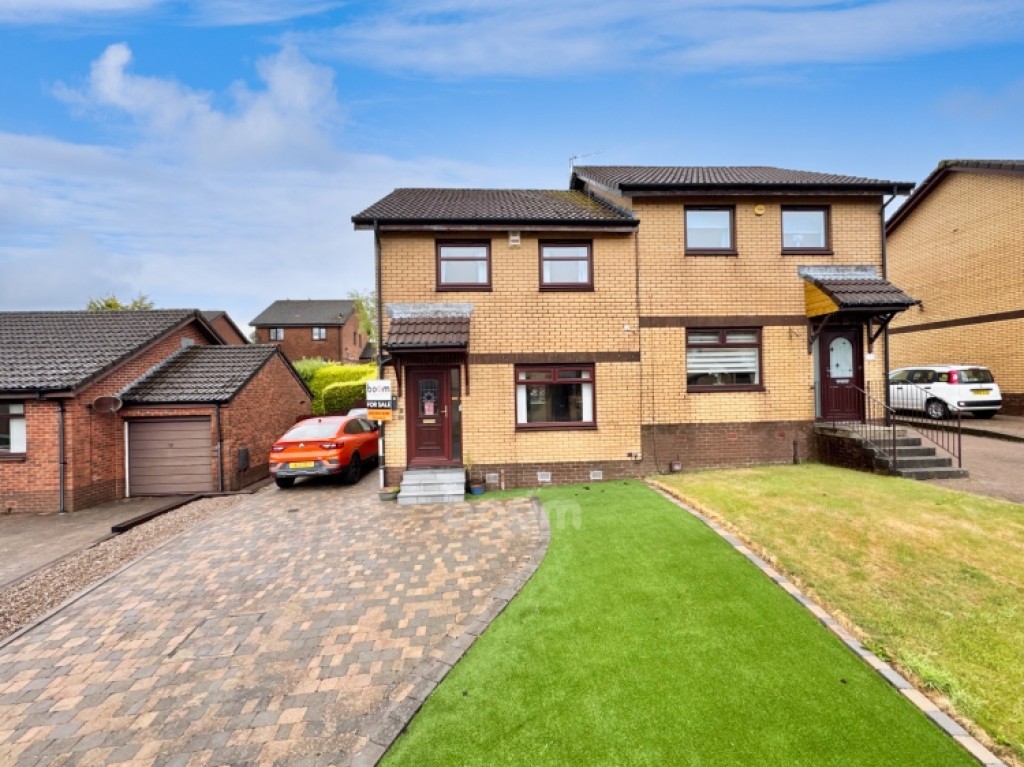6 St. Andrews Place, Beith, Ayrshire, KA15 1JE, UK, 3 bedroom, Semi ...